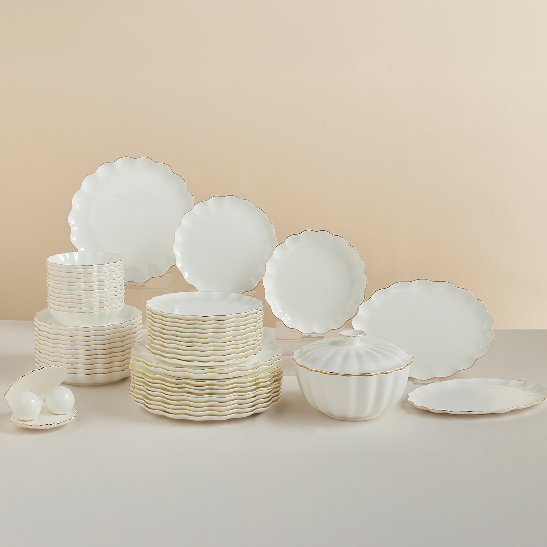 Karaca Fine Pearl Extra Shell 55-Piece Dinner Set for 12 People, Gold