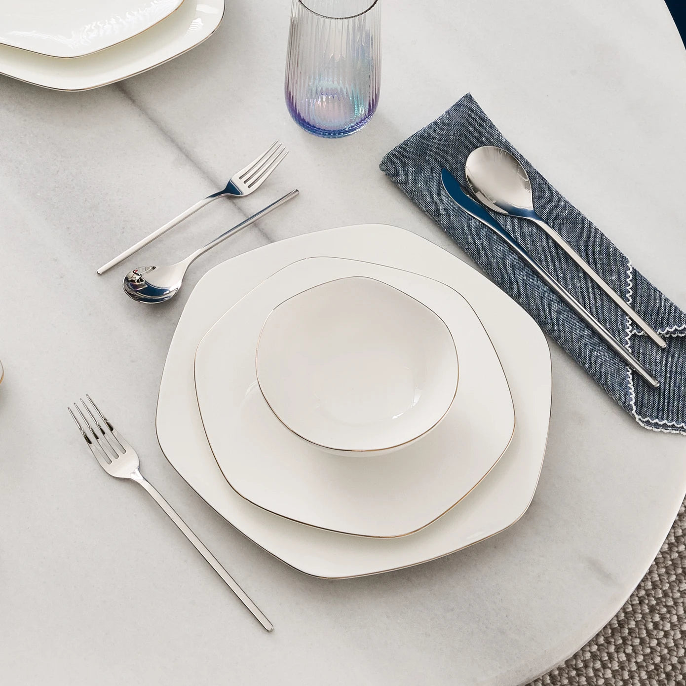 Karaca Fine Pearl Extra Hexagon 61-Piece Dinner Set for 12 People, Gol