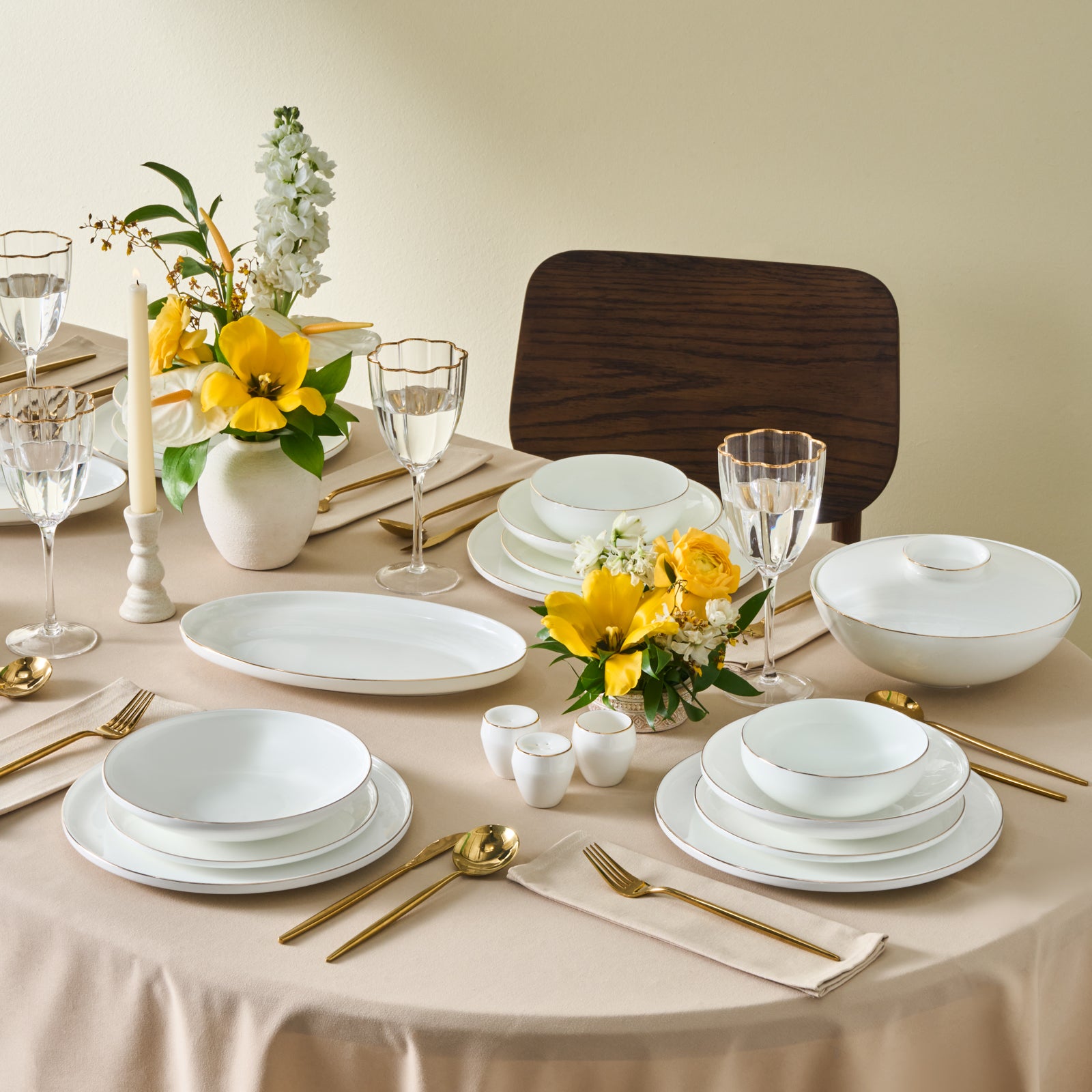 Karaca Fine Bone New Meridian 55-Piece Dinner Set for 12 People, Gold