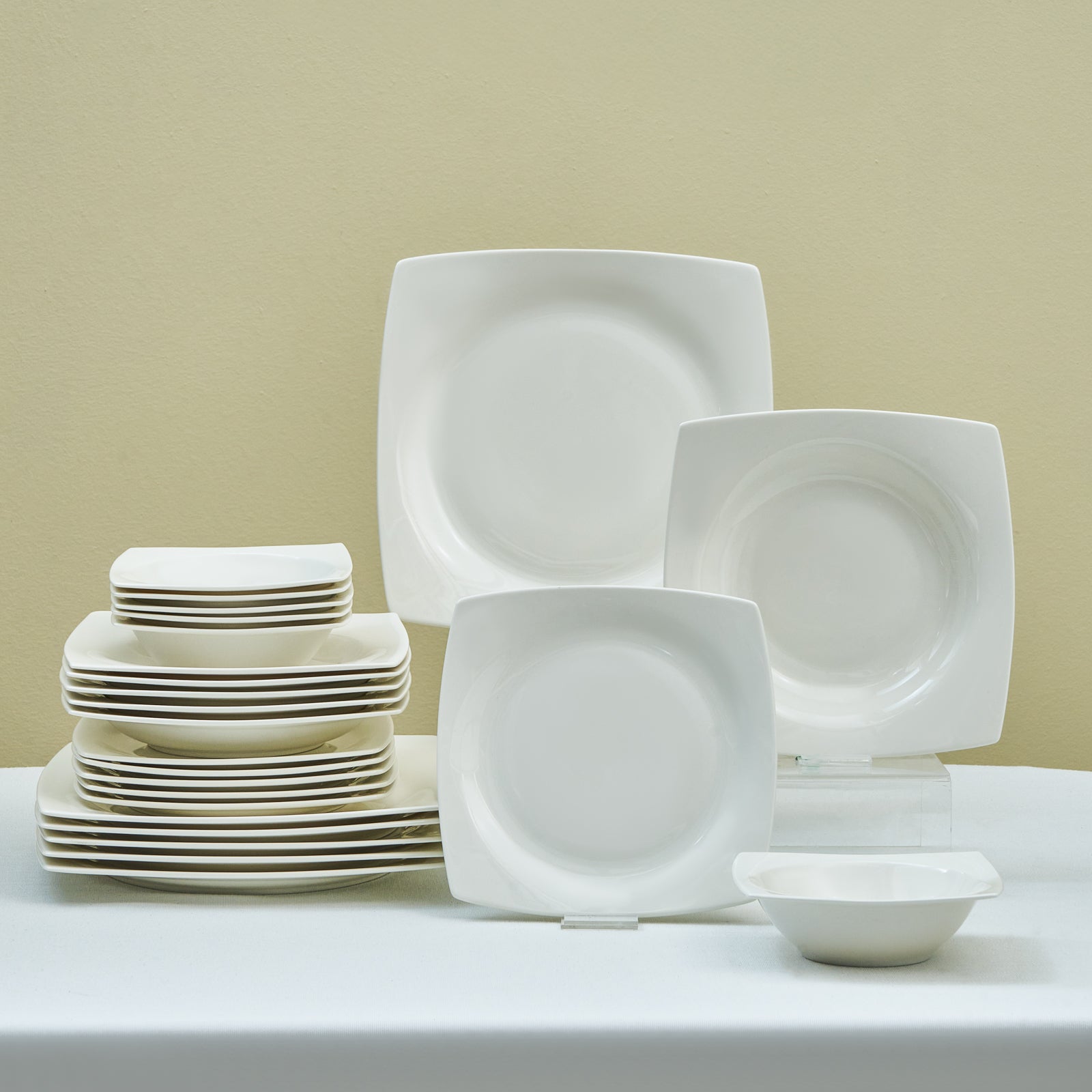 Karaca Square Bone China Mensa 24-Piece Dinner Set for 6 People, White