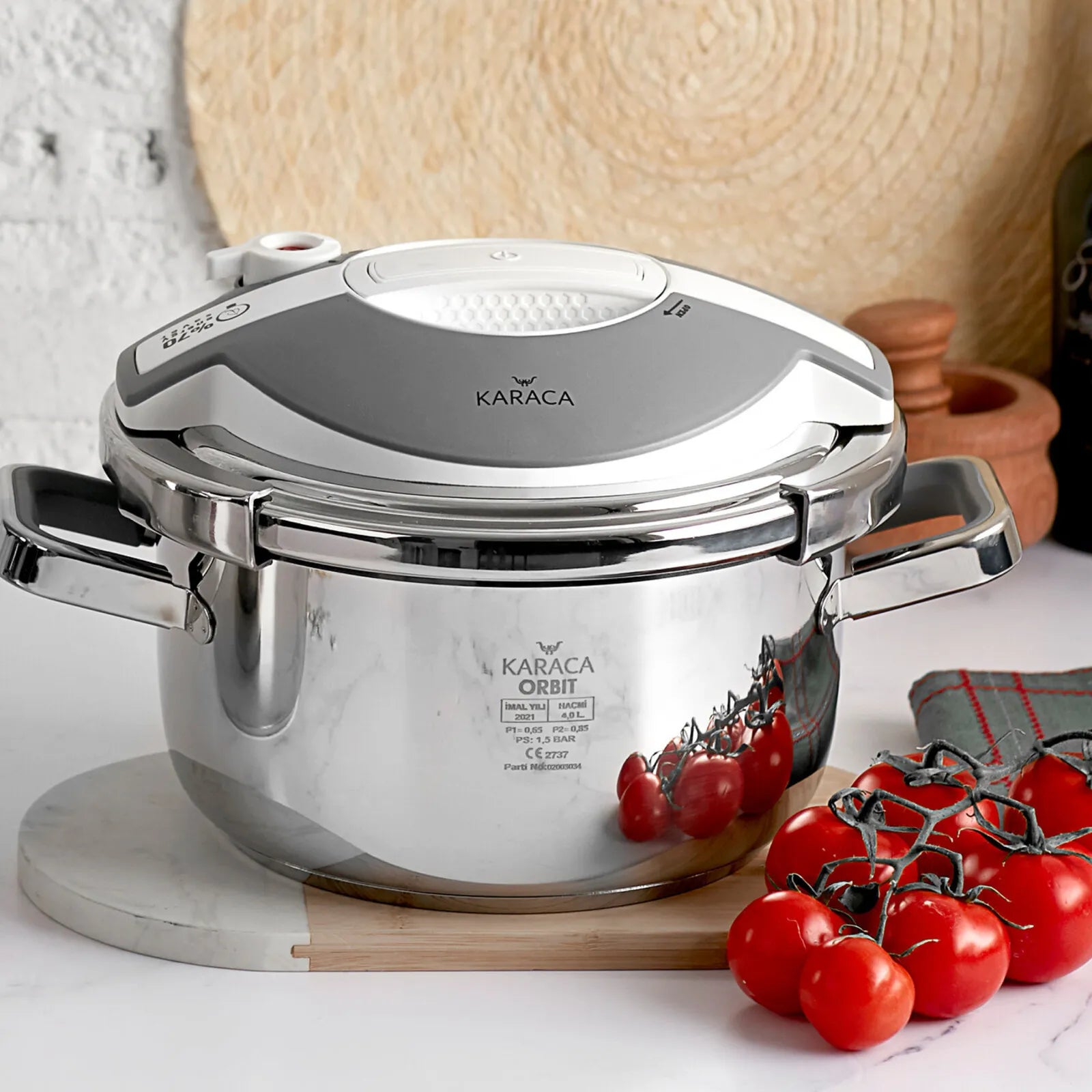 Karaca Orbit 2-Piece Stainless Steel Induction Pressure Cooker Set, 4L