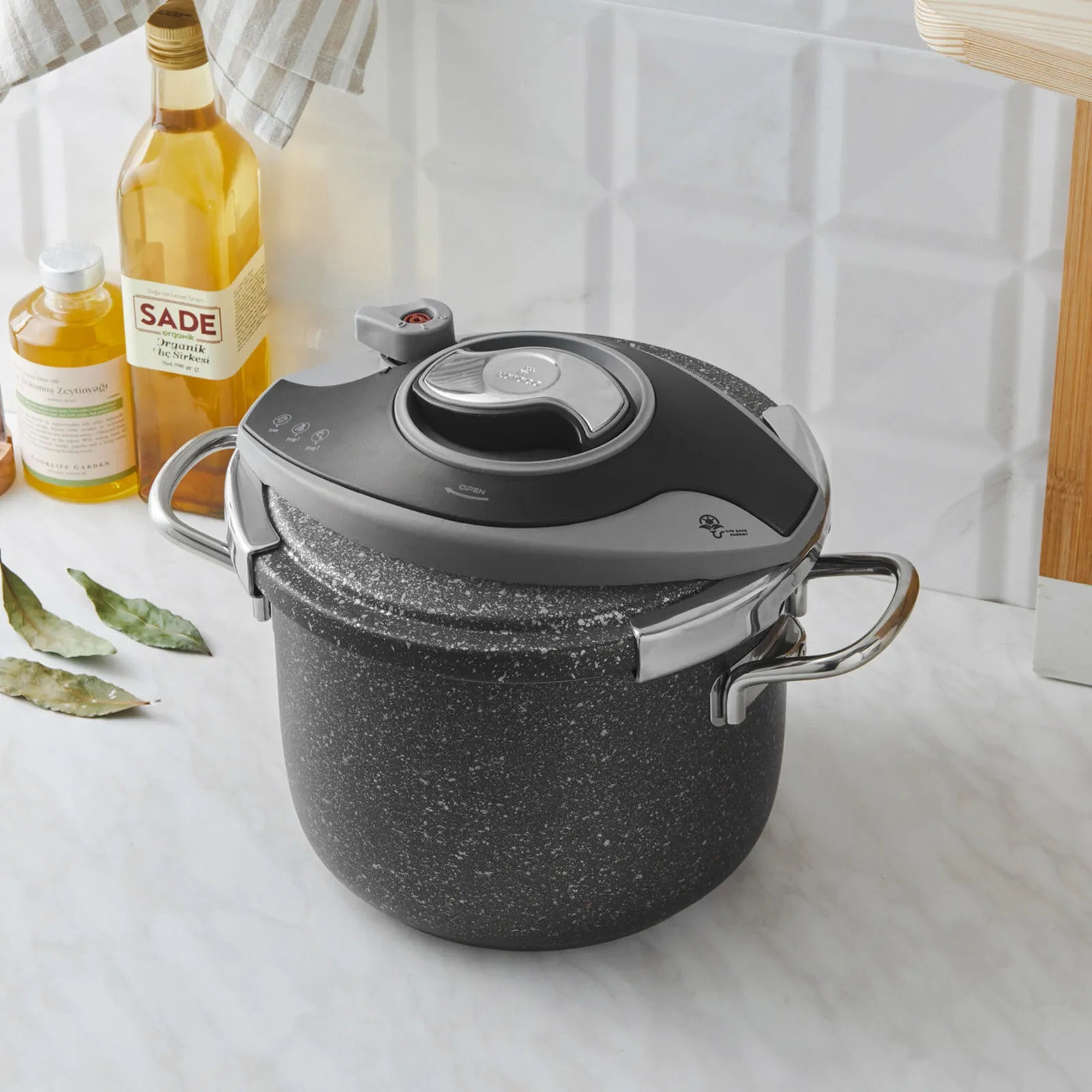 Karaca Biogranite Steel Plus Non-Stick Induction Pressure Cooker, 6L,