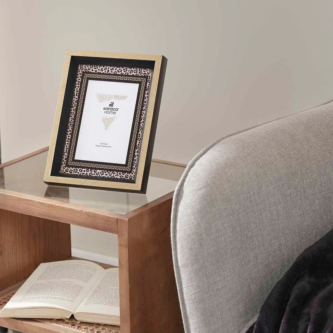 Karaca Home Wild Touch Leopard Photo Frame, 18cmx24cm, Gold Black Mult